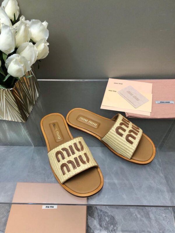 MIU MIU SLIDES | Luxury By Se